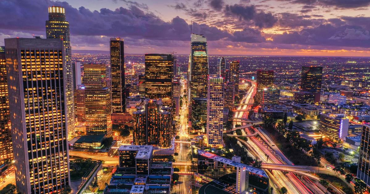 $2138 Business Class Flight Deals from Madrid to Los Angeles