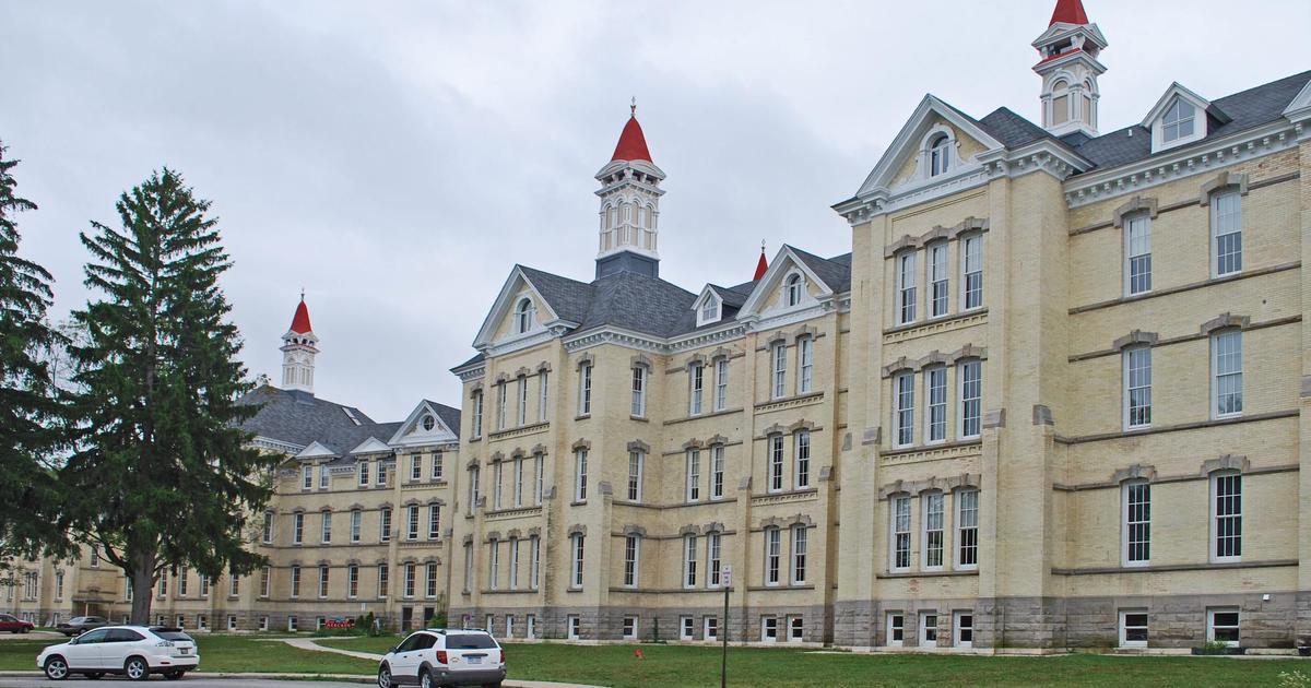 $958 Flight Deals from Singapore to Traverse City