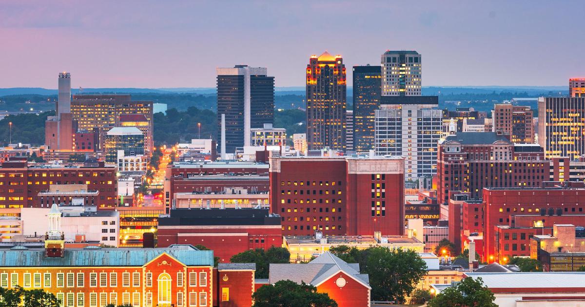 Birmingham Car Rentals from $27/day