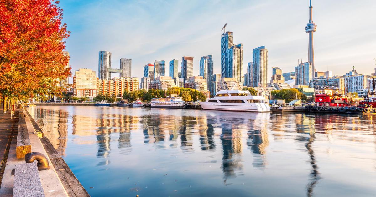 $1071 Flight Deals from Japan to Toronto